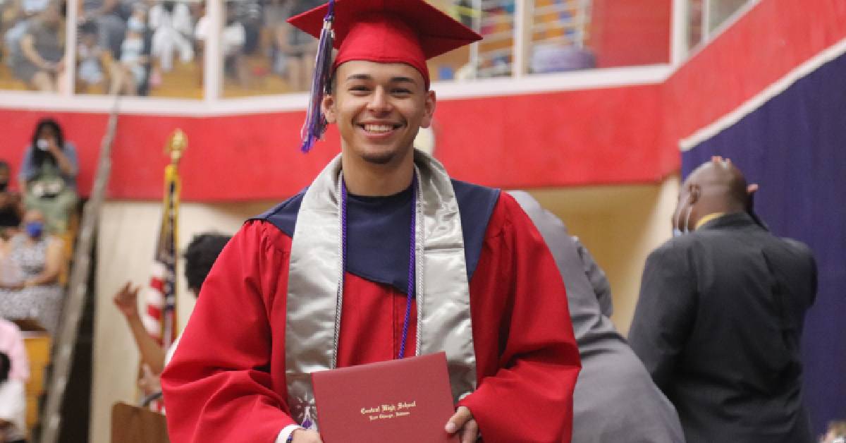 East Chicago Central High School Graduation 2021 - NWI.Life