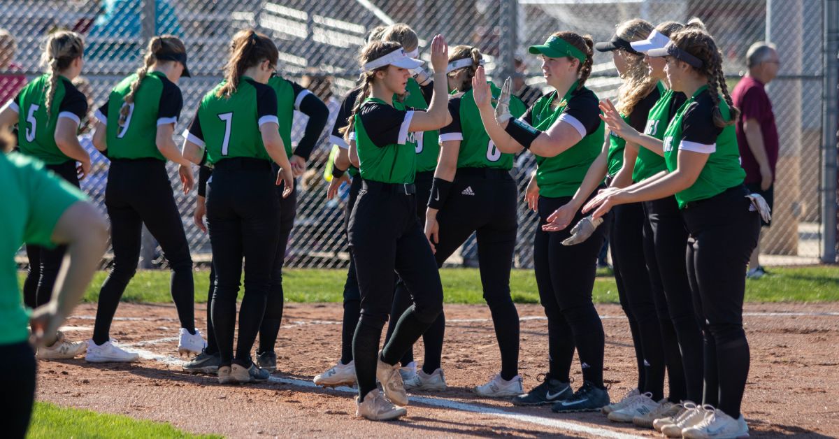 Valpo vs. Chesterton Softball 2022 - NWI.Life