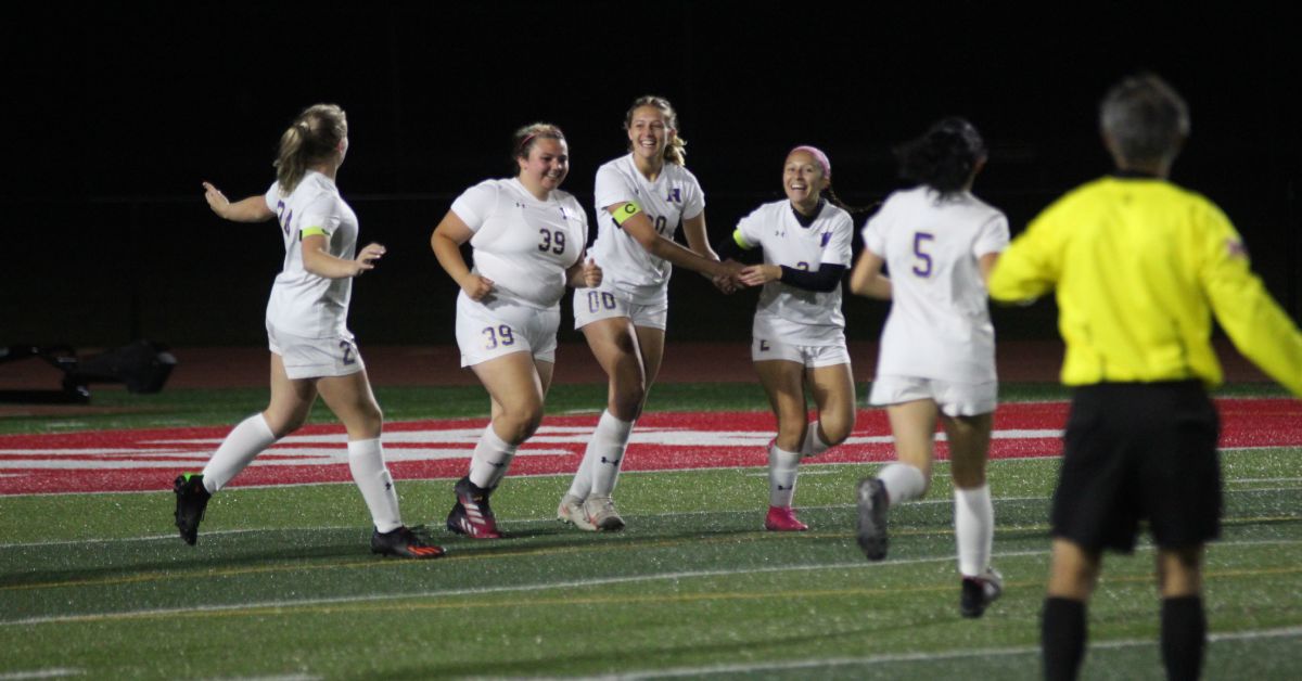 GIRLS SOCCER IHSAA SECTIONAL HOBART VS. MERRILLVILLE 2022 | NWI.Life