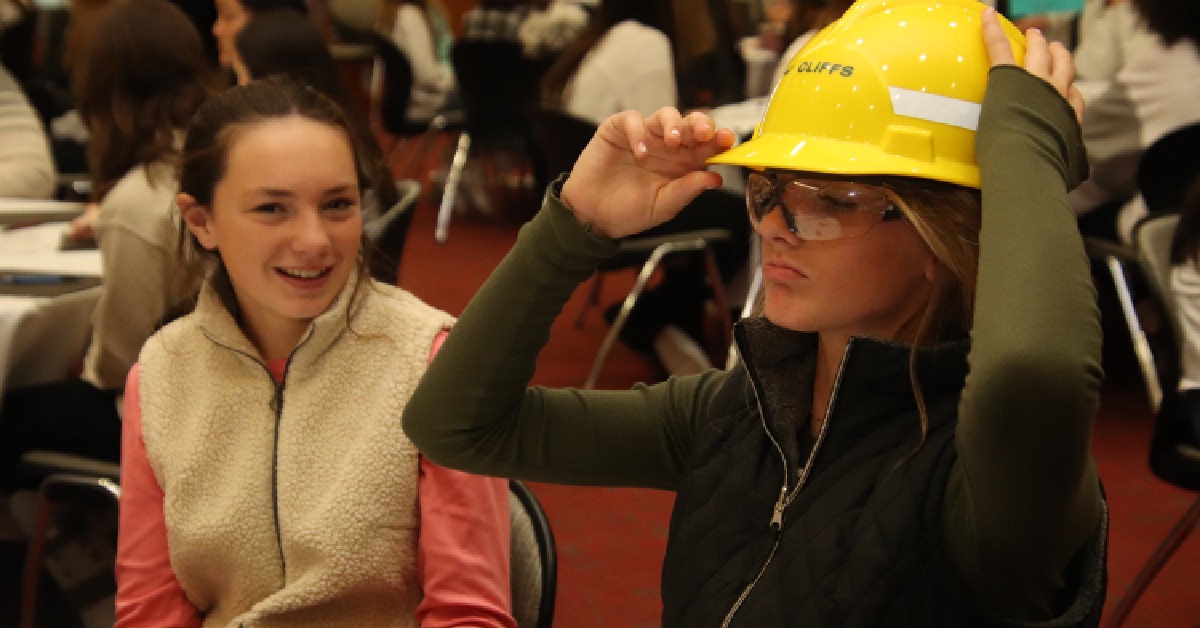 Nontraditional Career Fair for female positions 2022 - GreatNews.Life
