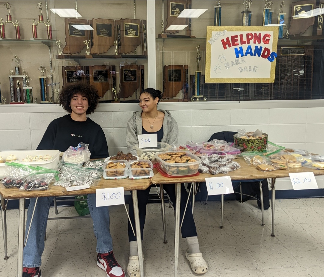 #1StudentNWI: Helping Hands Club helps make a difference in the ...