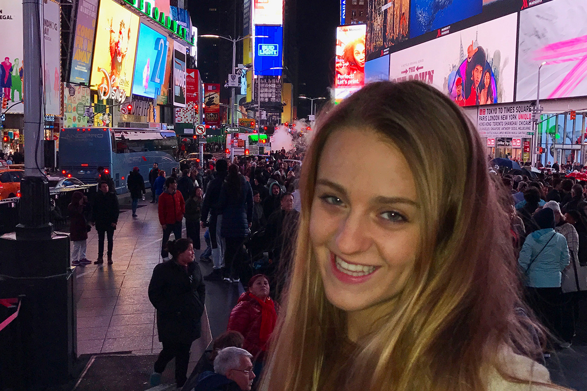 #1StudentNWI: La Lu Celebrates Culture and Basketball - GreatNews.Life