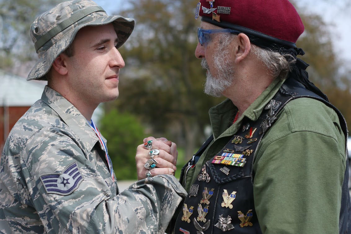 Air Force Sergeant, Dave Evans, Receives Hero's Welcome - GreatNews.Life