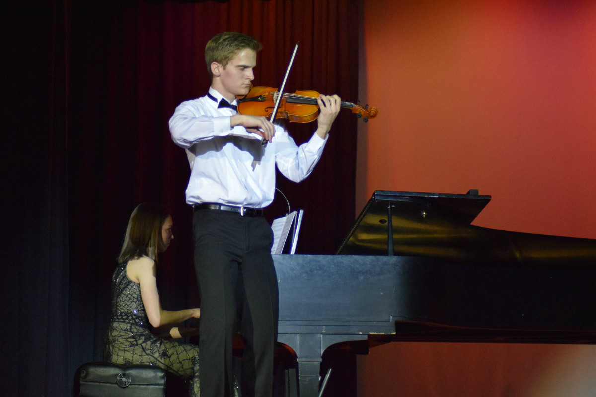Michael Radford Takes Title "President Mr. VHS" at Mr. VHS Competition ...